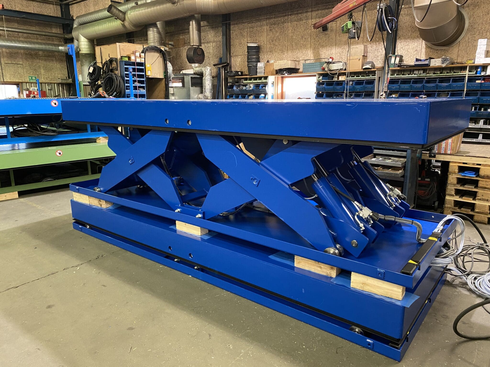 Powerlift, sakselift, multilift og løfteborde · Powerlift